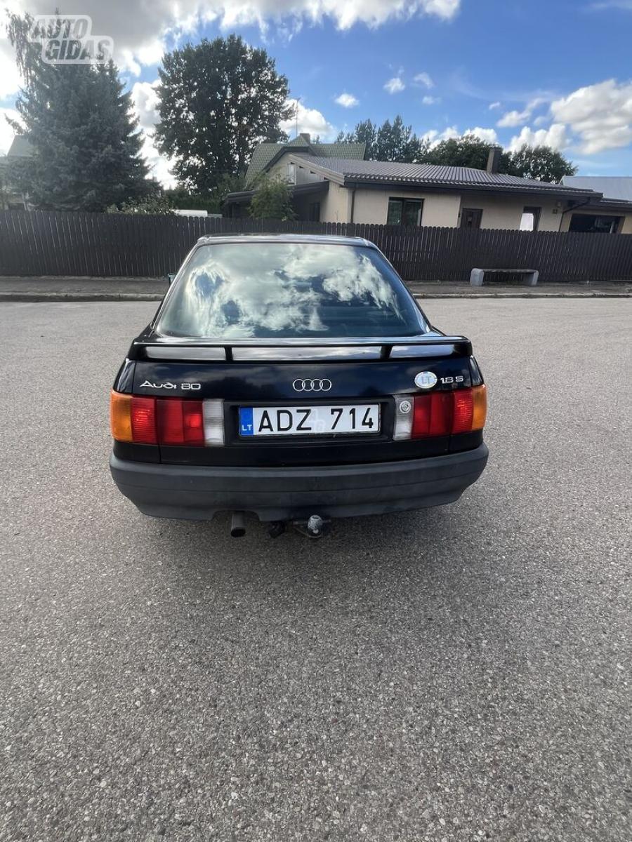 Blue Audi 80 1991 in Marijampole, with an engine capacity of 1.80 L and mileage of 295 thousand km for 1500 €, photo 7 on AUTOMOTO.COM.LV