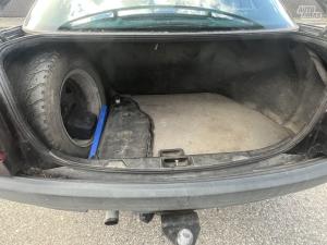 Blue Audi 80 1991 in Marijampole, with an engine capacity of 1.80 L and mileage of 295 thousand km for 1500 €, photo 11 on AUTOMOTO.COM.LV