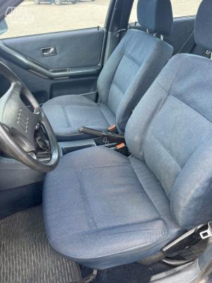 Blue Audi 80 1991 in Marijampole, with an engine capacity of 1.80 L and mileage of 295 thousand km for 1500 €, photo 19 on AUTOMOTO.COM.LV