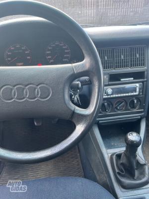 Blue Audi 80 1991 in Marijampole, with an engine capacity of 1.80 L and mileage of 295 thousand km for 1500 €, photo 20 on AUTOMOTO.COM.LV