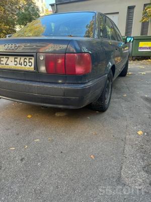 Blue Audi 80 1993 in Riga, with an engine capacity of 1.60 L and mileage of 289 thousand km for 600 €, photo 9 on AUTOMOTO.COM.LV