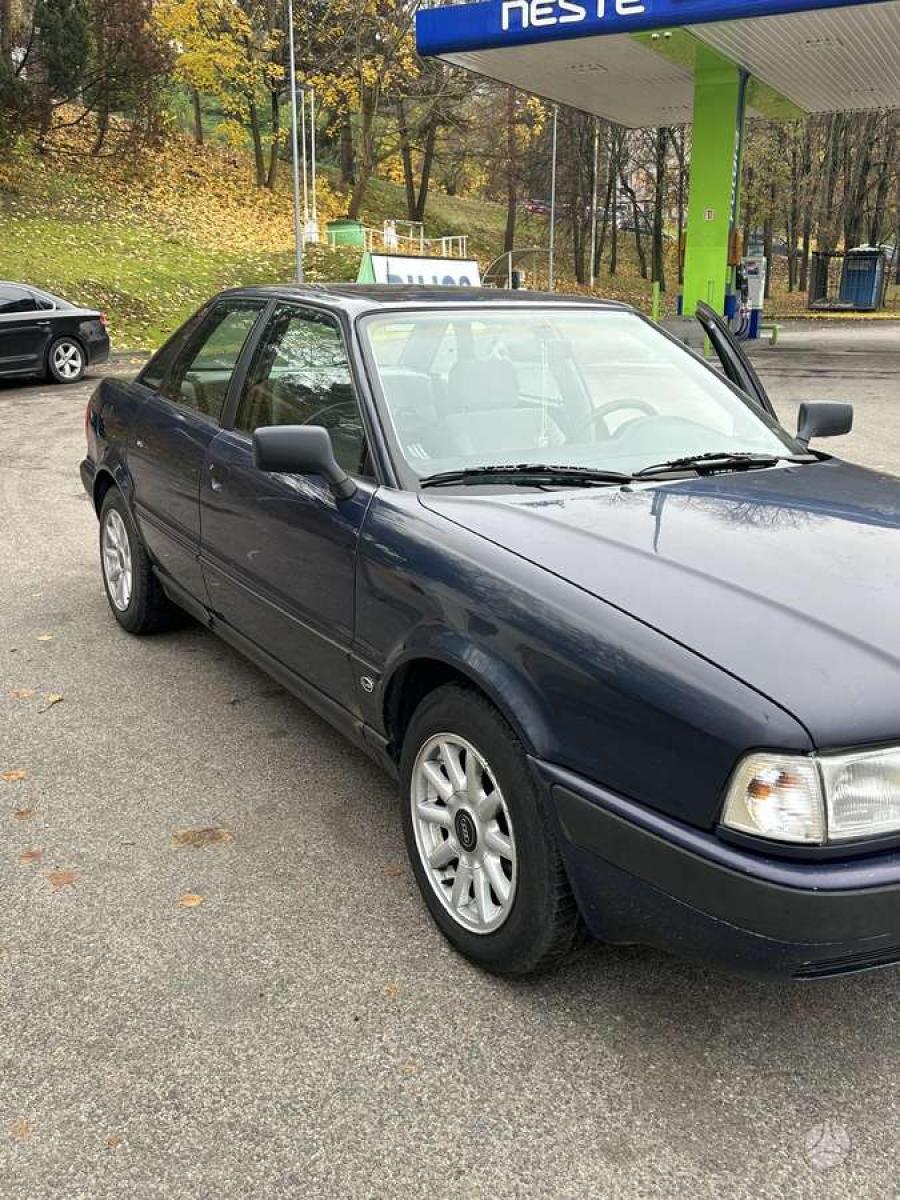 Blue Audi 80 1993 in Alytus, with an engine capacity of 1.98 L and mileage of 273 thousand km for 1000 €, photo 2 on AUTOMOTO.COM.LV