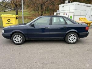Blue Audi 80 1993 in Alytus, with an engine capacity of 1.98 L and mileage of 273 thousand km for 1000 €, photo 3 on AUTOMOTO.COM.LV
