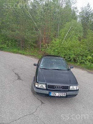 Zils Audi 80 1994 Tukums, ar dzinēja tilpumu 2.00 L un nobraukumu 38 tūkst. km par 1450 €, foto 3 vietnē AUTOMOTO.COM.LV