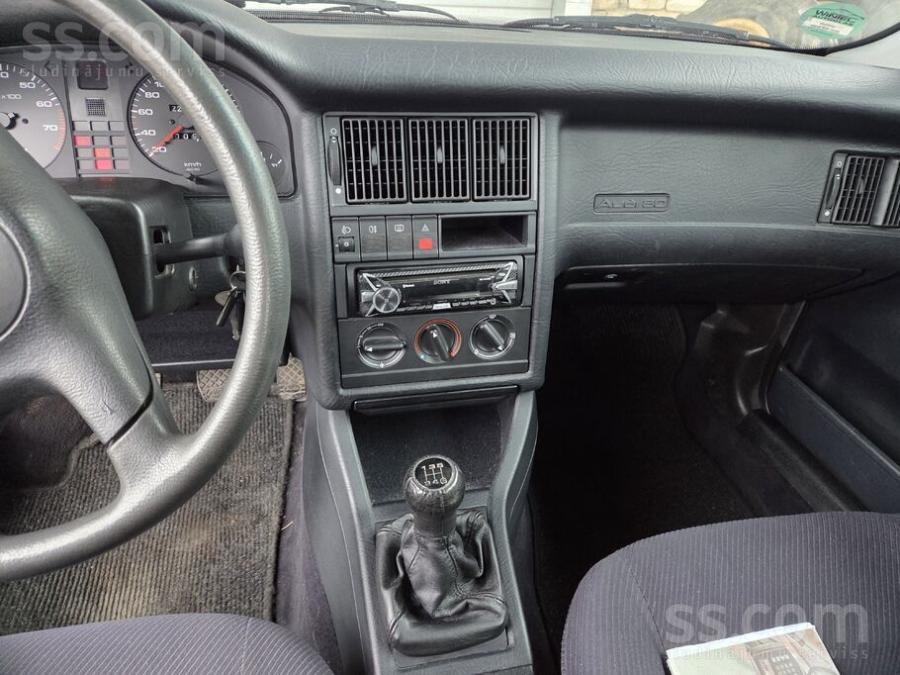 Zils Audi 80 1994 Bauska, ar dzinēja tilpumu 2.00 L un nobraukumu 0 tūkst. km par 2300 €, foto 10 vietnē AUTOMOTO.COM.LV