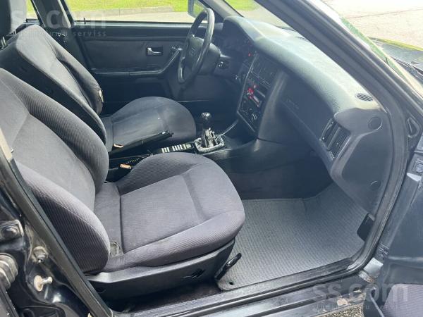 Zils Audi 80 1994 Rēzekne, ar dzinēja tilpumu 2.00 L un nobraukumu 331 tūkst. km par 950 €, foto 8 vietnē AUTOMOTO.COM.LV