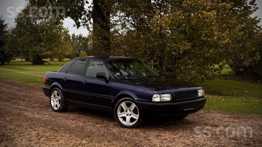 Blue Audi 80 1994 in Bauska, with an engine capacity of 2.00 L and mileage of 235 thousand km for 1400 €, photo 1 on AUTOMOTO.COM.LV