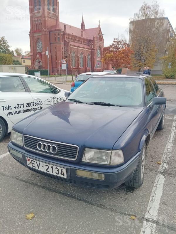 Blue Audi 80 1994 in Jelgava, with an engine capacity of 2.00 L and mileage of 397 thousand km for 650 €, photo 1 on AUTOMOTO.COM.LV