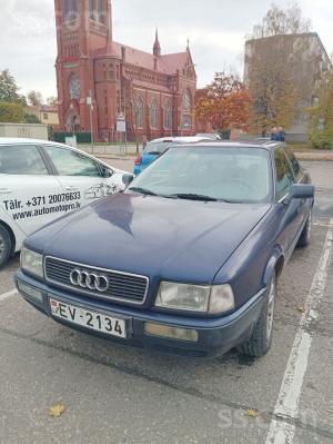 Blue Audi 80 1994 in Jelgava, with an engine capacity of 2.00 L and mileage of 397 thousand km for 650 €, photo 1 on AUTOMOTO.COM.LV