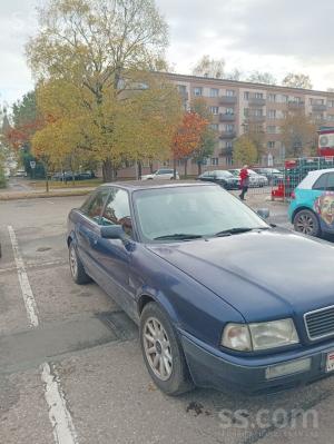 Blue Audi 80 1994 in Jelgava, with an engine capacity of 2.00 L and mileage of 397 thousand km for 650 €, photo 5 on AUTOMOTO.COM.LV