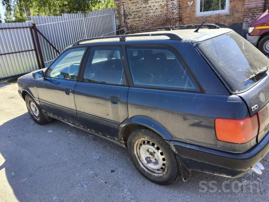 Blue Audi 80 1993 in Daugavpils, with an engine capacity of 1.90 L and mileage of 294 thousand km for 400 €, photo 5 on AUTOMOTO.COM.LV