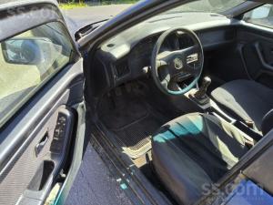 Blue Audi 80 1993 in Daugavpils, with an engine capacity of 1.90 L and mileage of 294 thousand km for 400 €, photo 6 on AUTOMOTO.COM.LV