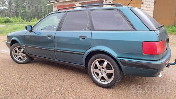 Blue Audi 80 1994 in Daugavpils, with an engine capacity of 1.90 L and mileage of 447 thousand km for 1100 €, photo 3 on AUTOMOTO.COM.LV