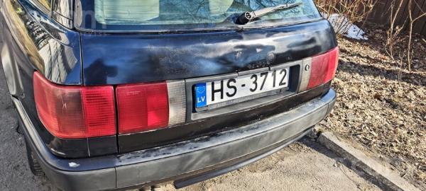 Синий Ауди 80 1994 в Рига, объемом двигателя 1.90 л и пробегом 400 тыс. км за 900 €, фото 4 на AUTOMOTO.COM.LV