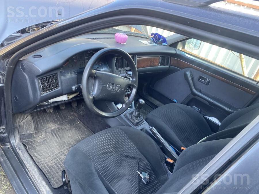 Zils Audi 80 1995 Daugavpils, ar dzinēja tilpumu 1.60 L un nobraukumu 208 tūkst. km par 1200 €, foto 7 vietnē AUTOMOTO.COM.LV