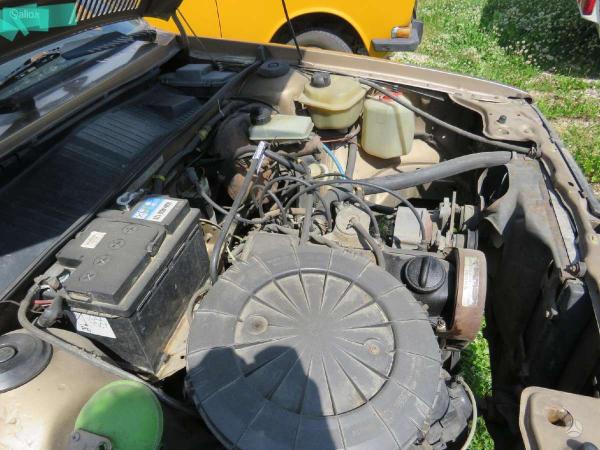 Brown Audi 80 1984 in Vilnius, with an engine capacity of 1.58 L and mileage of 310 thousand km for 1100 €, photo 4 on AUTOMOTO.COM.LV