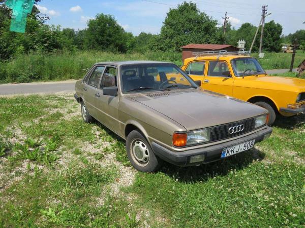 Brown Audi 80 1984 in Vilnius, with an engine capacity of 1.58 L and mileage of 310 thousand km for 1100 €, photo 6 on AUTOMOTO.COM.LV