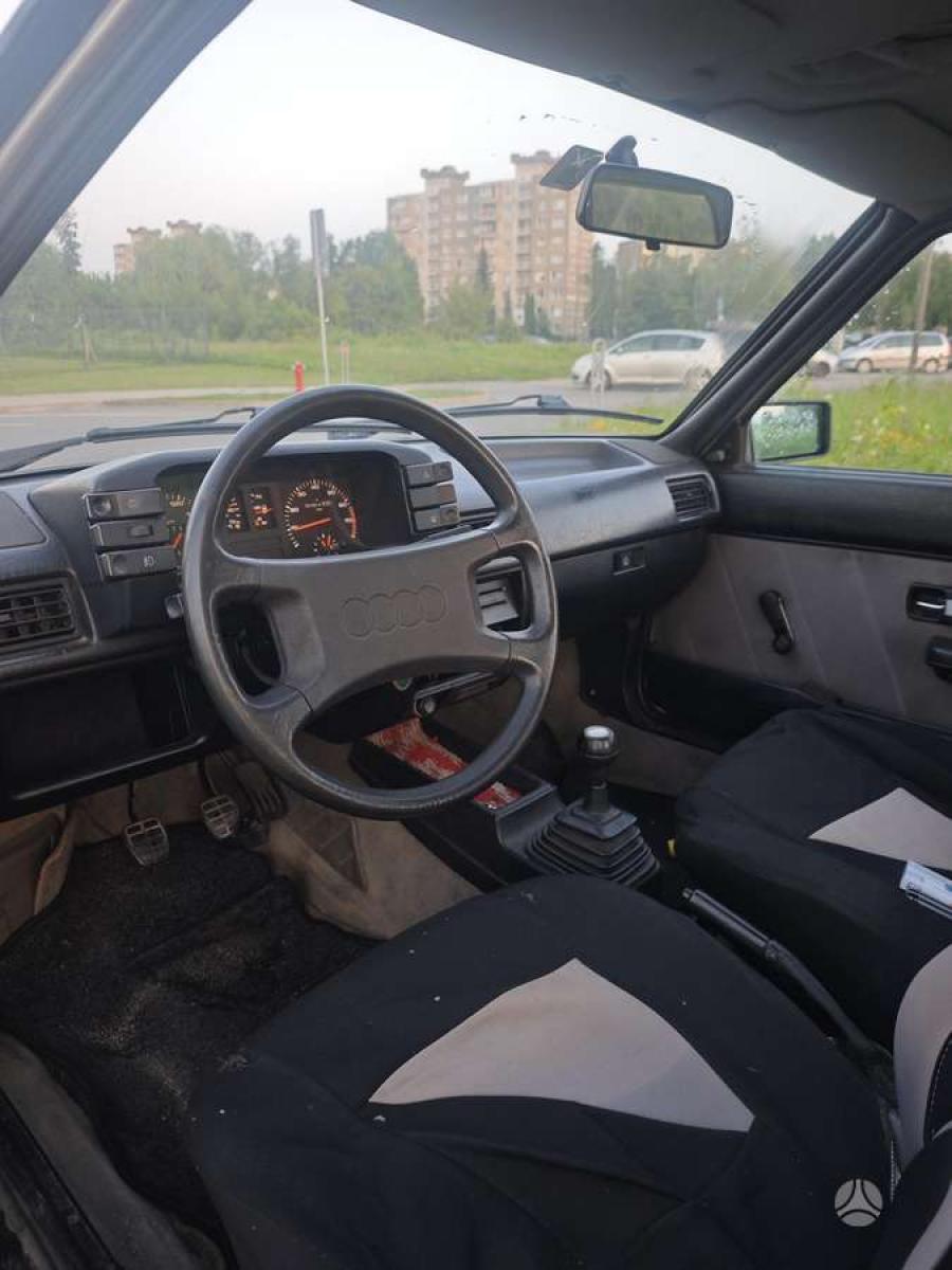 Brūns Audi 80 1986 Kauņa, ar dzinēja tilpumu 1.76 L un nobraukumu 356 tūkst. km par 950 €, foto 9 vietnē AUTOMOTO.COM.LV