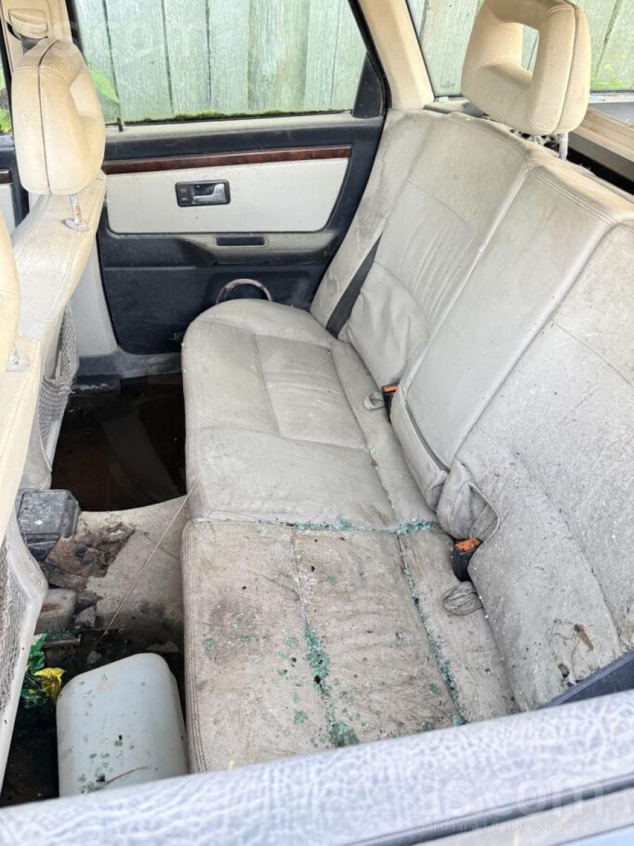 Brūns Audi 80 1989 Gulbene, ar dzinēja tilpumu 1.90 L un nobraukumu 353 tūkst. km par 400 €, foto 5 vietnē AUTOMOTO.COM.LV