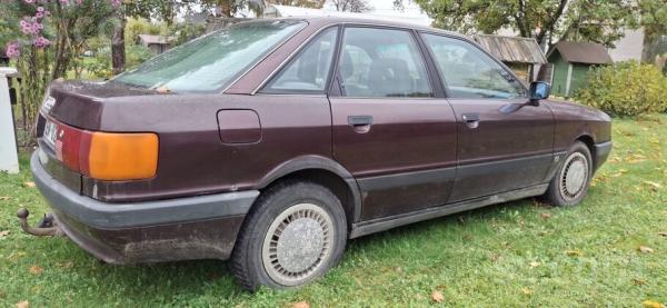 Brūns Audi 80 1991 Rīga, ar dzinēja tilpumu 1.80 L un nobraukumu 375 tūkst. km par 400 €, foto 1 vietnē AUTOMOTO.COM.LV