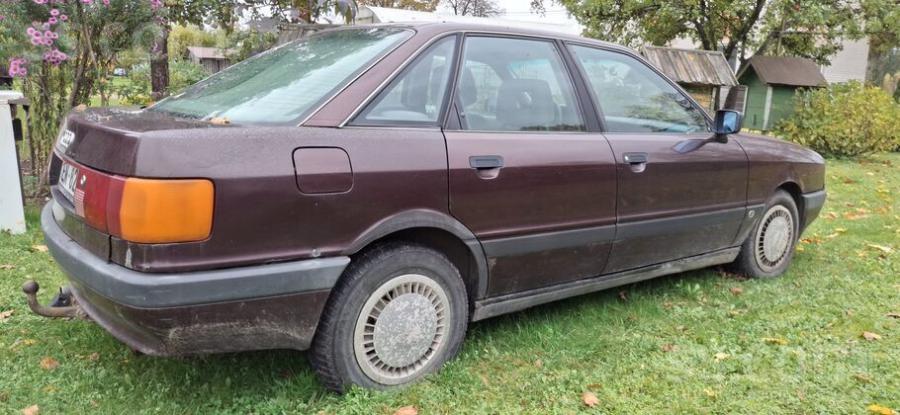 Brown Audi 80 1991 in Riga, with an engine capacity of 1.80 L and mileage of 375 thousand km for 400 €, photo 1 on AUTOMOTO.COM.LV