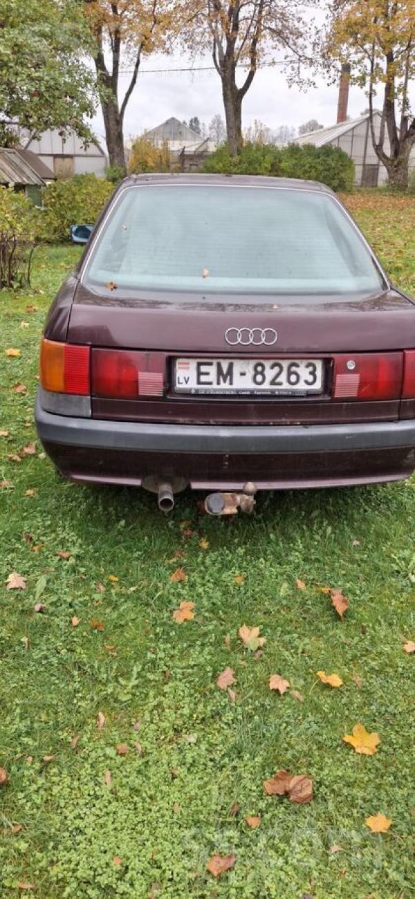 Brūns Audi 80 1991 Rīga, ar dzinēja tilpumu 1.80 L un nobraukumu 375 tūkst. km par 400 €, foto 4 vietnē AUTOMOTO.COM.LV