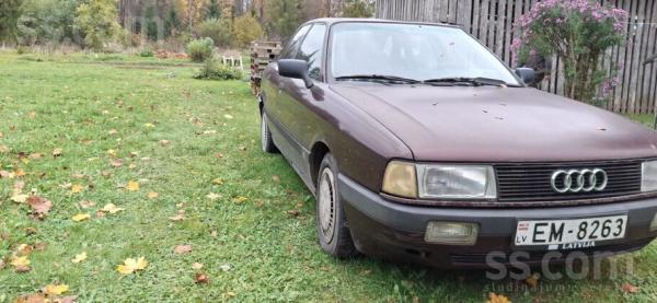 Brūns Audi 80 1991 Rīga, ar dzinēja tilpumu 1.80 L un nobraukumu 375 tūkst. km par 400 €, foto 5 vietnē AUTOMOTO.COM.LV