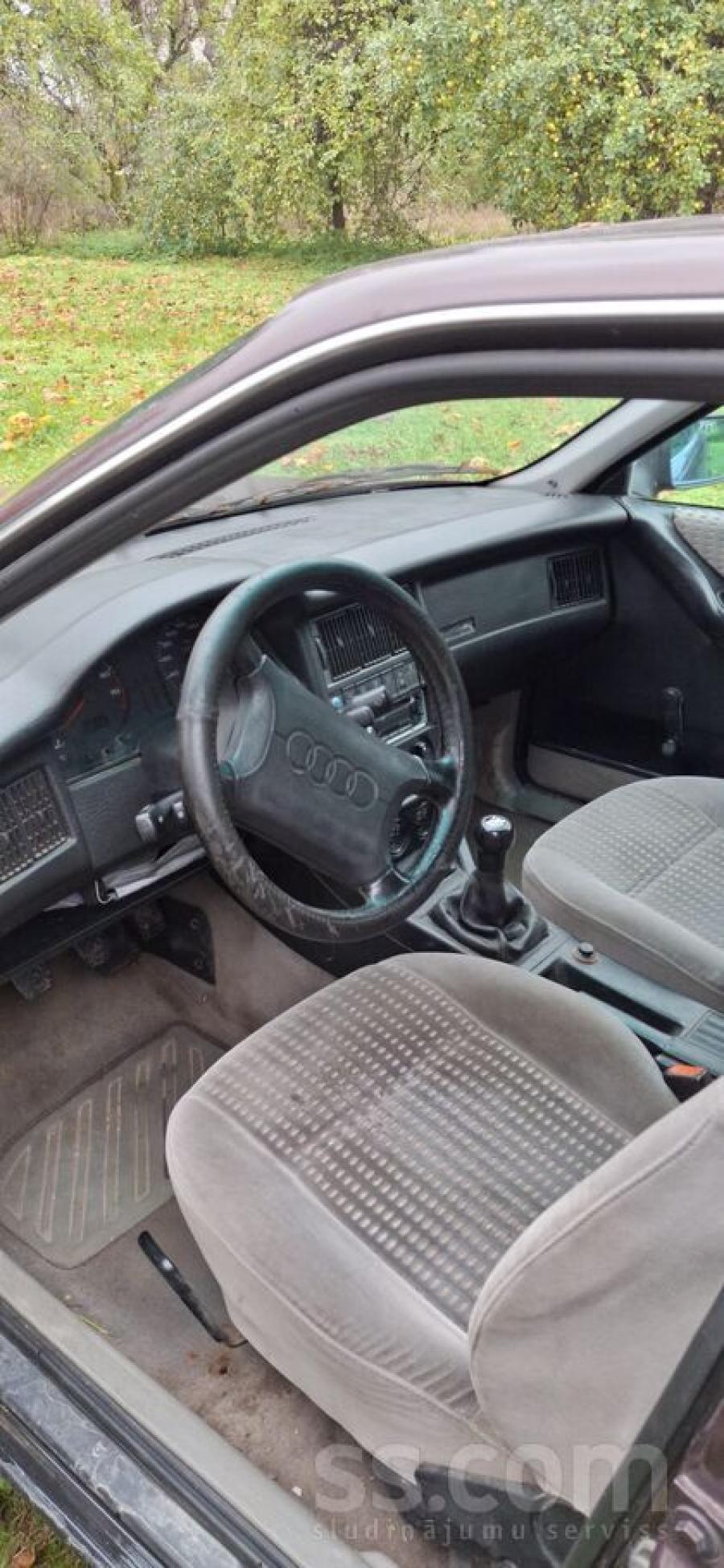 Brown Audi 80 1991 in Riga, with an engine capacity of 1.80 L and mileage of 375 thousand km for 400 €, photo 8 on AUTOMOTO.COM.LV