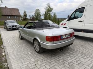 Audi 80 1993 in Panevezys, with an engine capacity of 2.00 L and mileage of 189 thousand km for 4000 €, photo 4 on AUTOMOTO.COM.LV