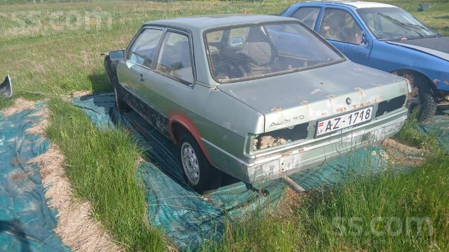 Zaļš Audi 80 1983 Rīga, ar dzinēja tilpumu 1.40 L un nobraukumu 123 tūkst. km par 420 €, foto 6 vietnē AUTOMOTO.COM.LV