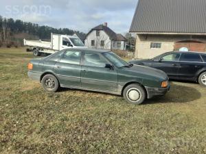 Green Audi 80 1990 in Tukums, with an engine capacity of 1.60 L and mileage of 222 thousand km for 1150 €, photo 3 on AUTOMOTO.COM.LV