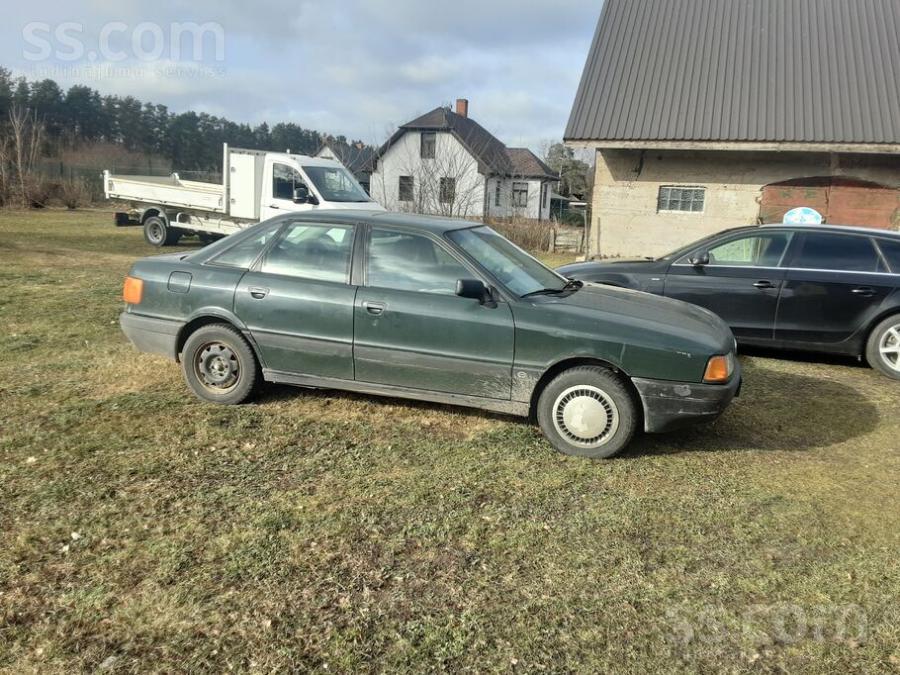 Green Audi 80 1990 in Tukums, with an engine capacity of 1.60 L and mileage of 222 thousand km for 1150 €, photo 3 on AUTOMOTO.COM.LV