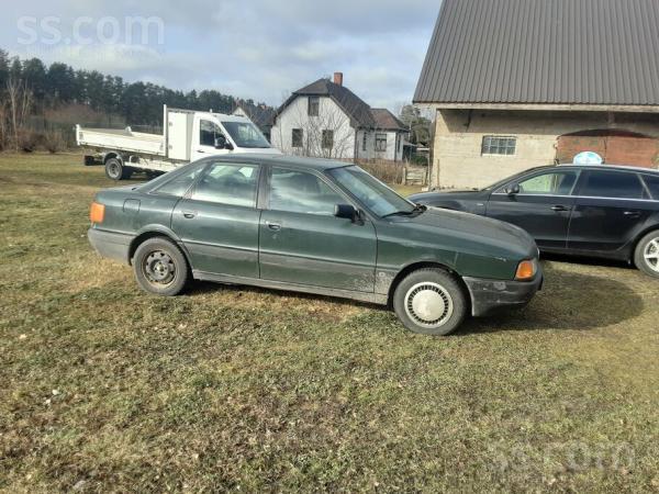 Zaļš Audi 80 1990 Tukums, ar dzinēja tilpumu 1.60 L un nobraukumu 222 tūkst. km par 1150 €, foto 2 vietnē AUTOMOTO.COM.LV