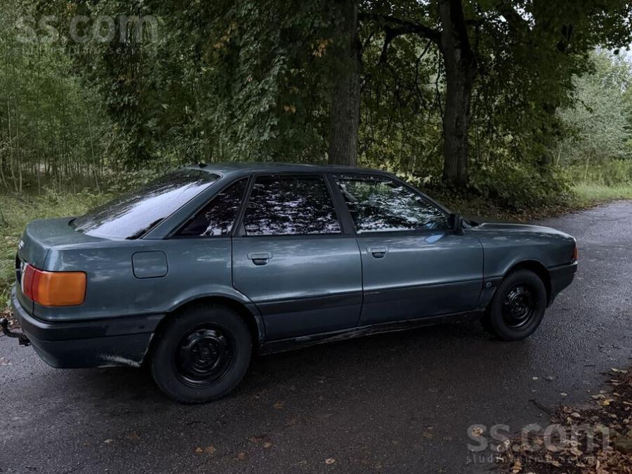 Green Audi 80 1990 in Kuldiga, with an engine capacity of 1.80 L and mileage of 333 thousand km for 750 €, photo 4 on AUTOMOTO.COM.LV