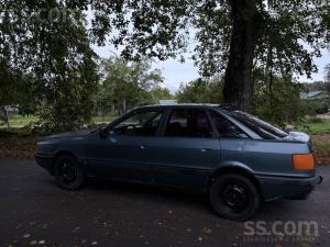 Green Audi 80 1990 in Kuldiga, with an engine capacity of 1.80 L and mileage of 333 thousand km for 750 €, photo 5 on AUTOMOTO.COM.LV
