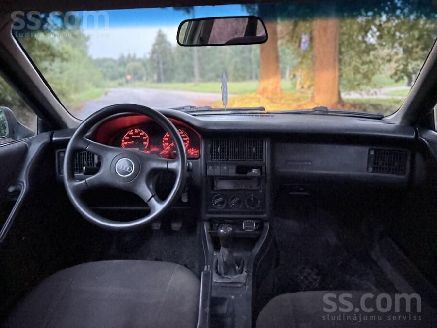 Green Audi 80 1990 in Kuldiga, with an engine capacity of 1.80 L and mileage of 333 thousand km for 750 €, photo 8 on AUTOMOTO.COM.LV