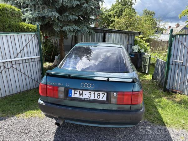 Green Audi 80 1991 in Jelgava, with an engine capacity of 2.00 L and mileage of 437 thousand km for 500 €, photo 4 on AUTOMOTO.COM.LV