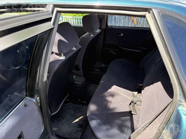 Green Audi 80 1991 in Jelgava, with an engine capacity of 2.00 L and mileage of 437 thousand km for 500 €, photo 7 on AUTOMOTO.COM.LV