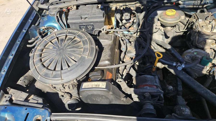 Green Audi 80 1991 in Vilnius, with an engine capacity of 1.98 L and mileage of 250 thousand km for 550 €, photo 4 on AUTOMOTO.COM.LV