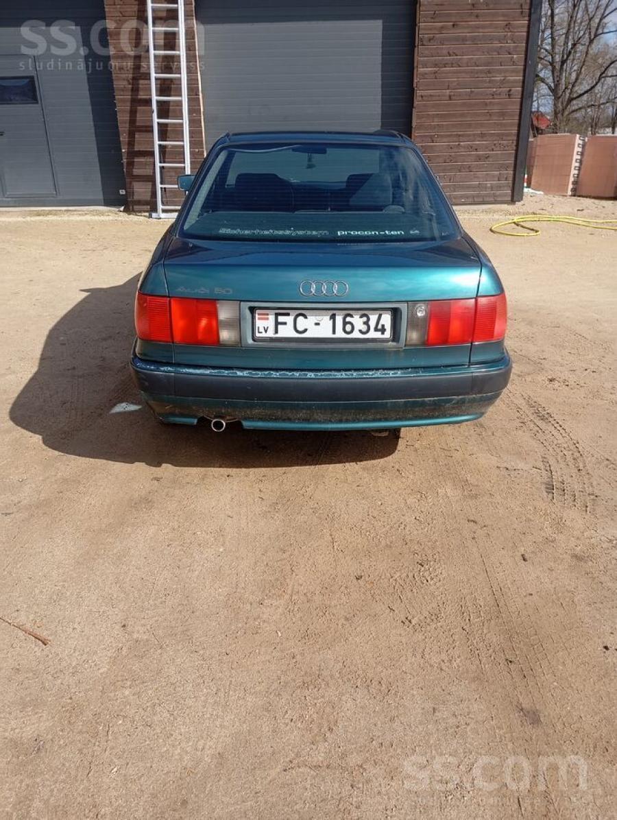 Green Audi 80 1992 in Madona, with an engine capacity of 2.00 L and mileage of 308 thousand km for 800 €, photo 5 on AUTOMOTO.COM.LV