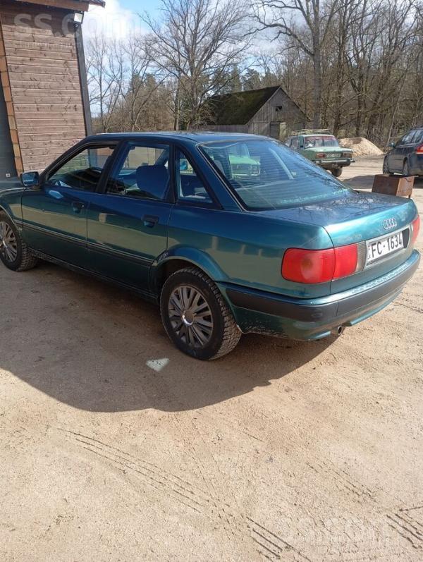 Green Audi 80 1992 in Madona, with an engine capacity of 2.00 L and mileage of 308 thousand km for 800 €, photo 5 on AUTOMOTO.COM.LV