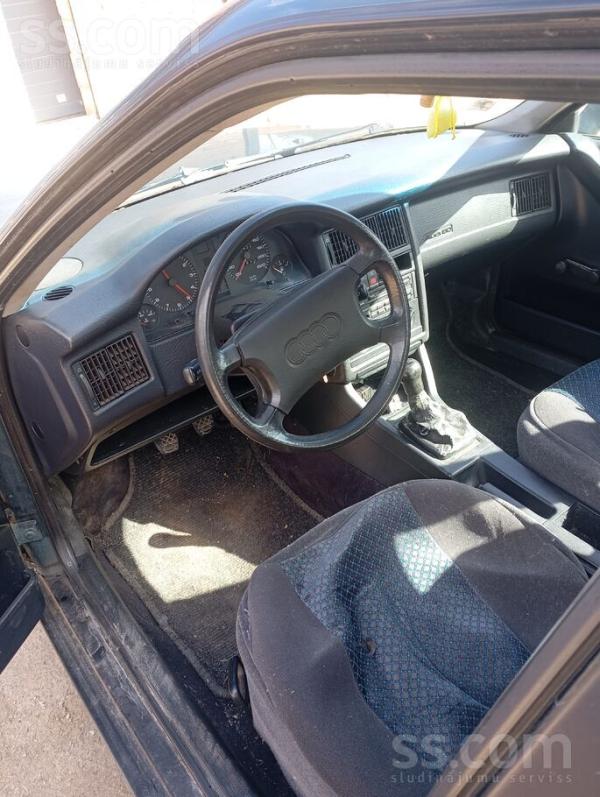 Zaļš Audi 80 1992 Madona, ar dzinēja tilpumu 2.00 L un nobraukumu 308 tūkst. km par 800 €, foto 6 vietnē AUTOMOTO.COM.LV