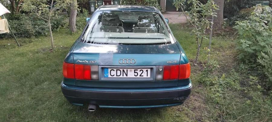 Zaļš Audi 80 1992 Kauņa, ar dzinēja tilpumu 1.98 L un nobraukumu 150 tūkst. km par 850 €, foto 5 vietnē AUTOMOTO.COM.LV