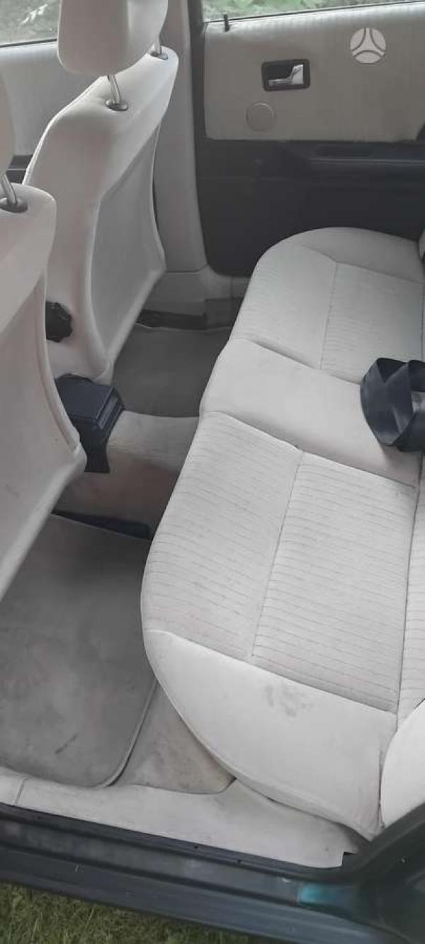 Green Audi 80 1992 in Kaunas, with an engine capacity of 1.98 L and mileage of 150 thousand km for 850 €, photo 9 on AUTOMOTO.COM.LV