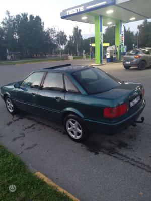Zaļš Audi 80 1992 Viļņa, ar dzinēja tilpumu 1.98 L un nobraukumu 281 tūkst. km par 750 €, foto 6 vietnē AUTOMOTO.COM.LV