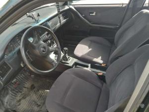 Zaļš Audi 80 1992 Viļņa, ar dzinēja tilpumu 1.98 L un nobraukumu 281 tūkst. km par 750 €, foto 12 vietnē AUTOMOTO.COM.LV
