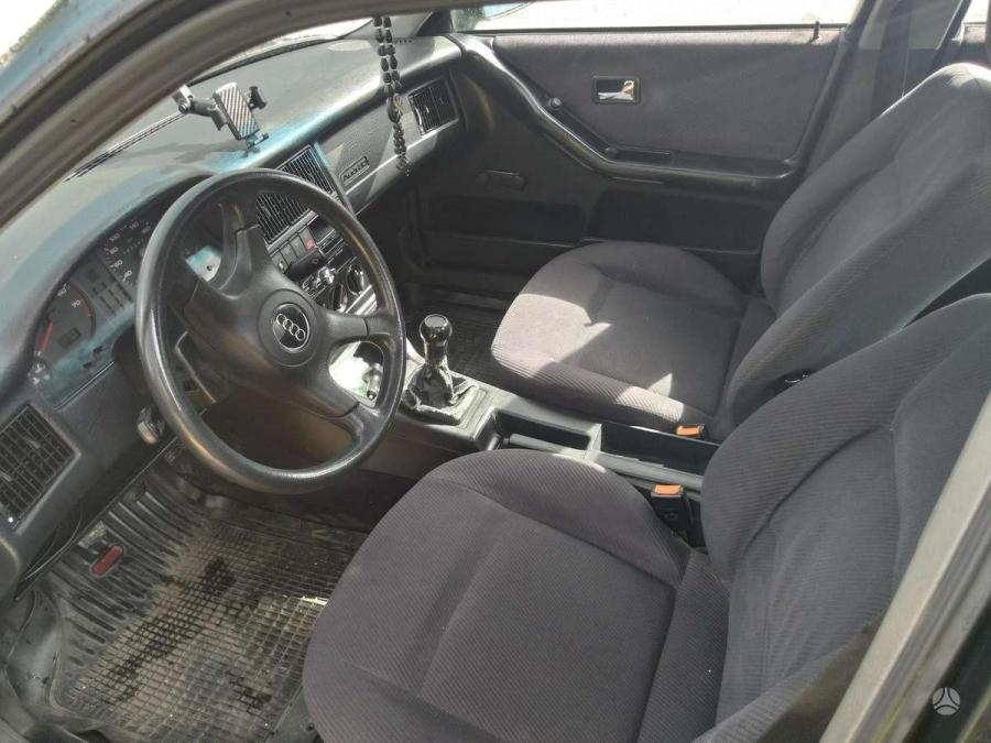 Zaļš Audi 80 1992 Viļņa, ar dzinēja tilpumu 1.98 L un nobraukumu 281 tūkst. km par 750 €, foto 12 vietnē AUTOMOTO.COM.LV
