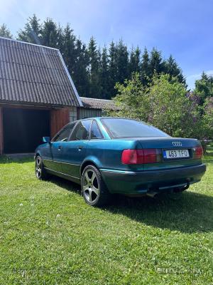 Green Audi 80 1993 in Tallinn, with an engine capacity of 2.30 L and mileage of 293 thousand km for 3500 €, photo 3 on AUTOMOTO.COM.LV
