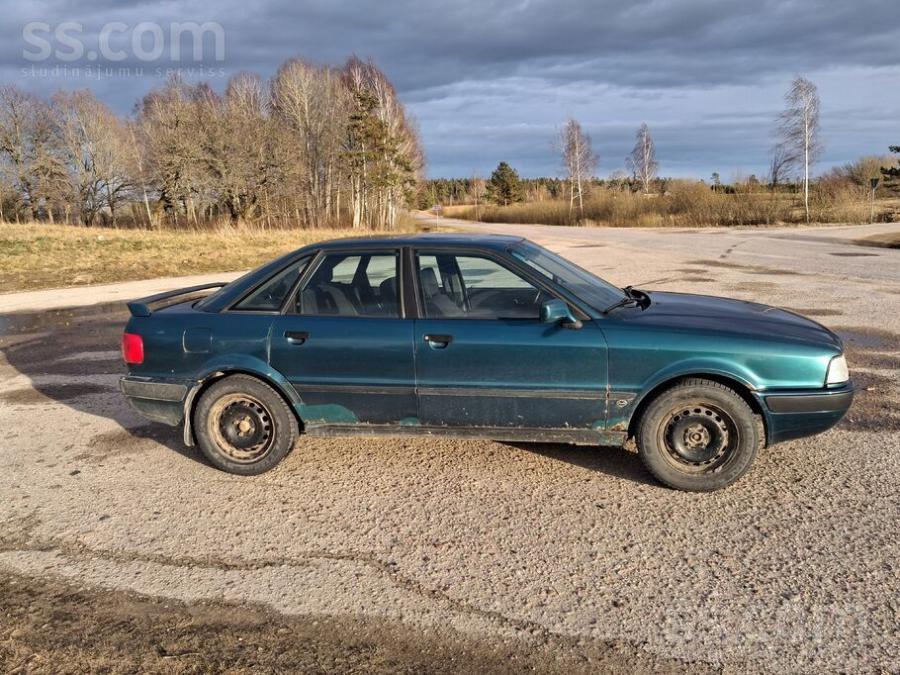 Zaļš Audi 80 1993 Talsi, ar dzinēja tilpumu 2.00 L un nobraukumu 422 tūkst. km par 500 €, foto 3 vietnē AUTOMOTO.COM.LV