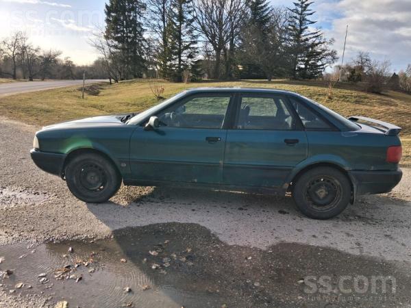Green Audi 80 1993 in Talsi, with an engine capacity of 2.00 L and mileage of 422 thousand km for 500 €, photo 4 on AUTOMOTO.COM.LV